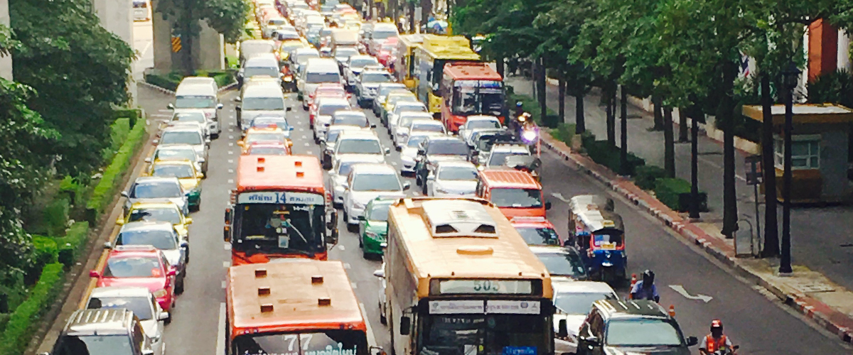 Tips Mobil Hemat Saat Terjebak Macet | Prospect Motor